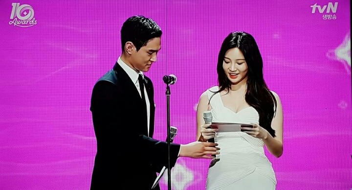 tvn 시상식 유라 - 인스티즈(instiz) 이슈 카테고리