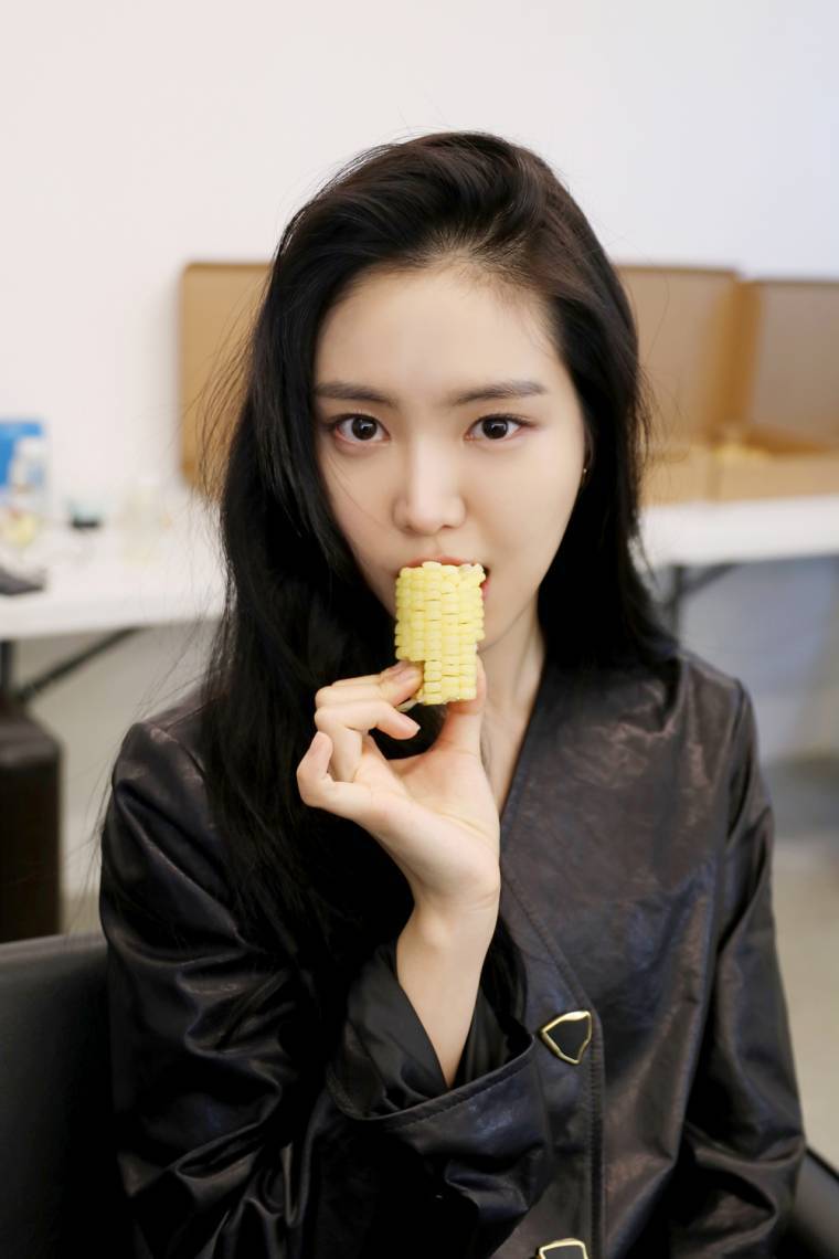 손나은 BEAUTY+ x SK-II 화보 촬영 현장 - 인스티즈(instiz) 인티포털 카테고리