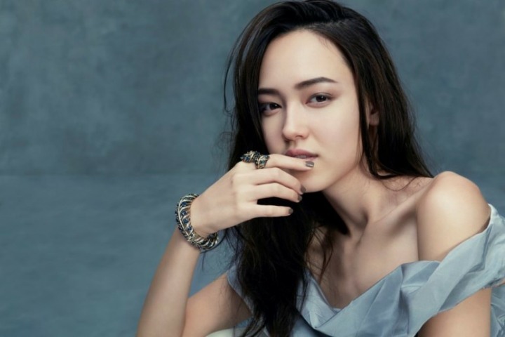 누군지 문의가 쇄도한다는 LG 올레드TV 모델 처자.jpg - 인스티즈(instiz) 이슈 카테고리