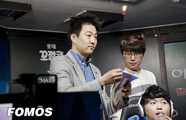 [LOL] 오늘자 CJ vs KT 경기 만우절 이벤트 - 인스티즈(instiz) 이슈 카테고리