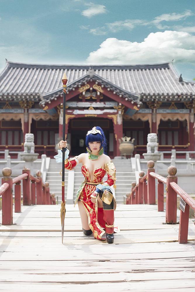 LOL 대장군 니달리 코스프레.jpg - 인스티즈(instiz) 이슈 카테고리