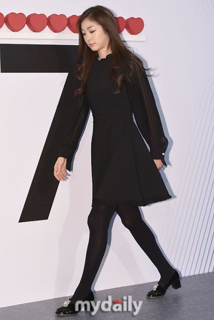 오늘 SKT갤럭시s7 개통식에 참석한 김연아 - 인스티즈(instiz) 이슈 카테고리