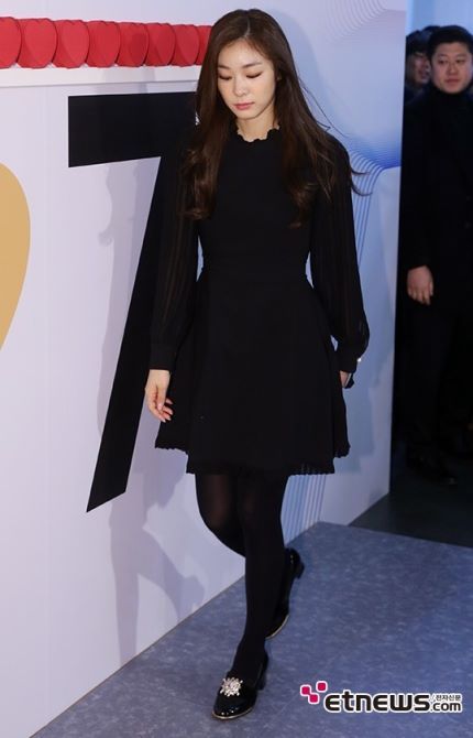 오늘 SKT갤럭시s7 개통식에 참석한 김연아 - 인스티즈(instiz) 이슈 카테고리