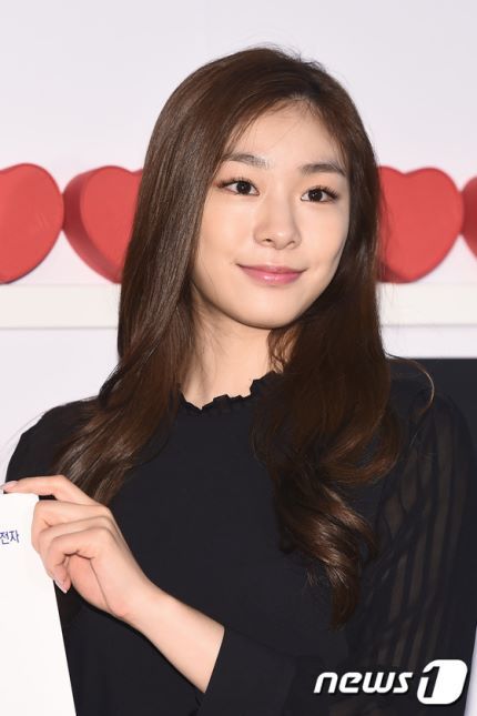 오늘 SKT갤럭시s7 개통식에 참석한 김연아 - 인스티즈(instiz) 이슈 카테고리