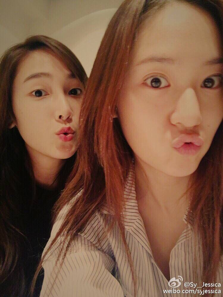 어제자 제시카 웨이보(Feat.크리스탈) - 인스티즈(instiz) 이슈 카테고리