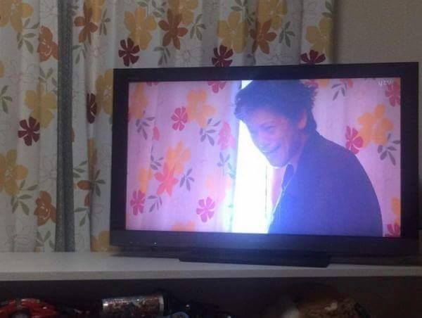 살인자나오는 TV보다가 깜놀(출처:네이버뿜)ㅋ - 인스티즈(instiz) 이슈 카테고리