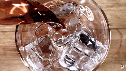 톡톡튀는 시원한 콜라 움짤 gif - 인스티즈(instiz) 이슈 카테고리