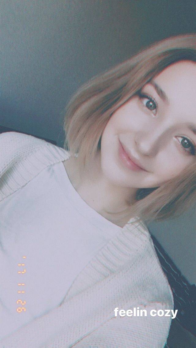 오늘자 안젤리나 다닐로바 - 인스티즈(instiz) 이슈 카테고리