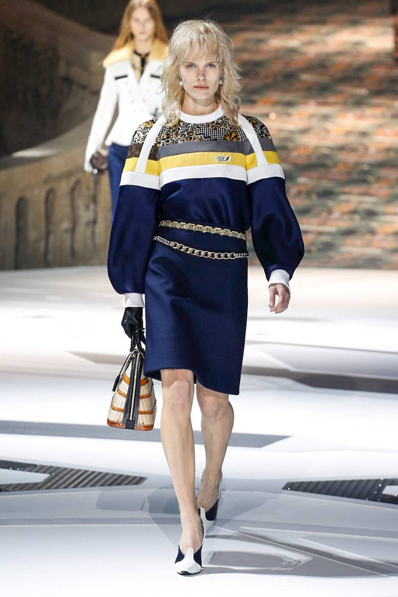 루브르 박물관에서 열린 2018 F/W 루이비통 컬렉션 (최소라, 박희정, 정호연, 신현지) - 인스티즈(instiz) 인티포털 카테고리