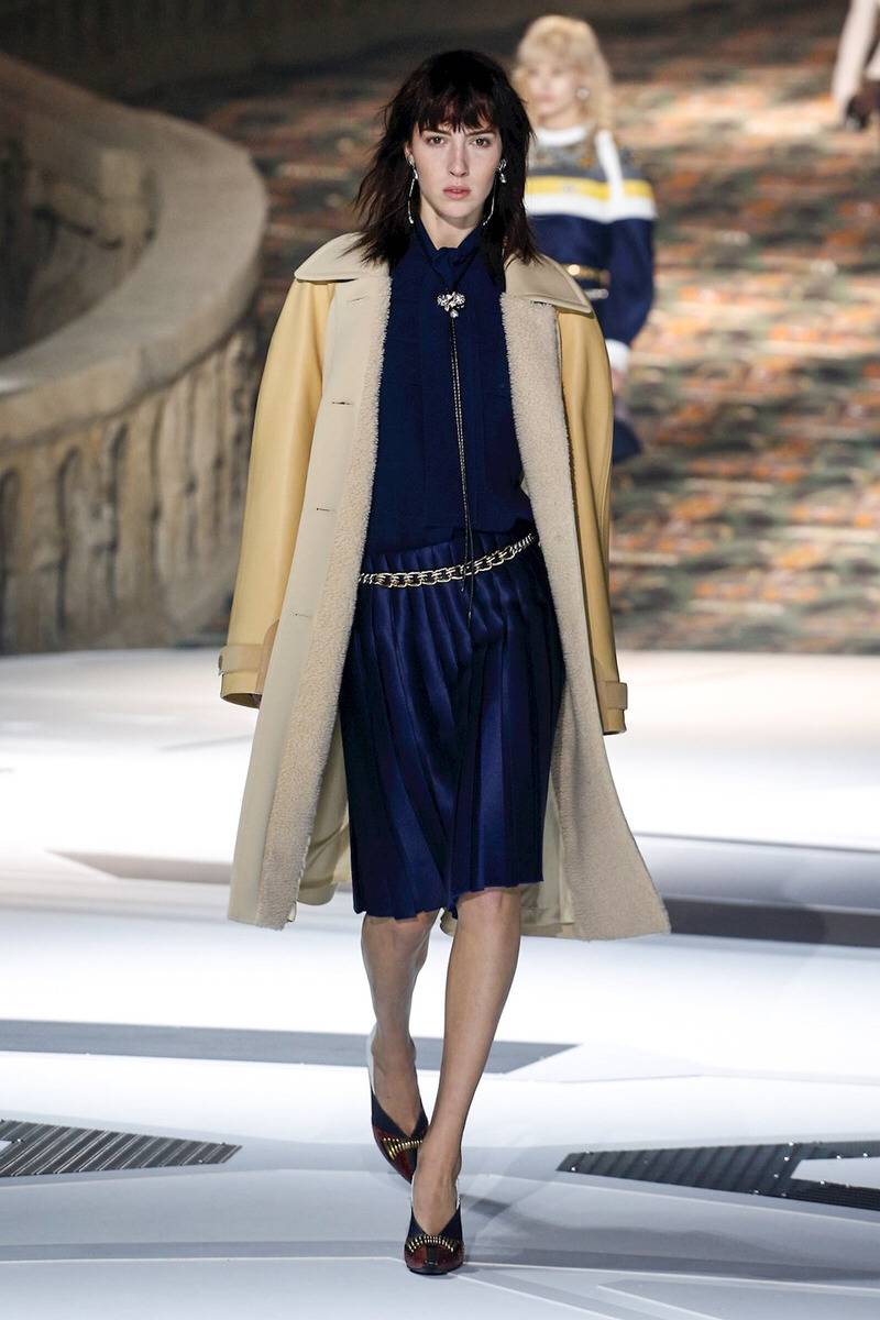 루브르 박물관에서 열린 2018 F/W 루이비통 컬렉션 (최소라, 박희정, 정호연, 신현지) - 인스티즈(instiz) 인티포털 카테고리