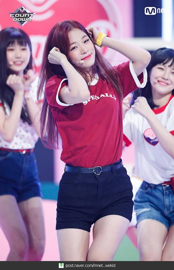 프로미스나인 '두근두근(DKDK)' - 인스티즈(instiz) 이슈 카테고리