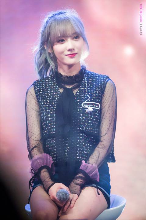 여친으로 Vs 인스티즈 Instiz 이슈 카테고리