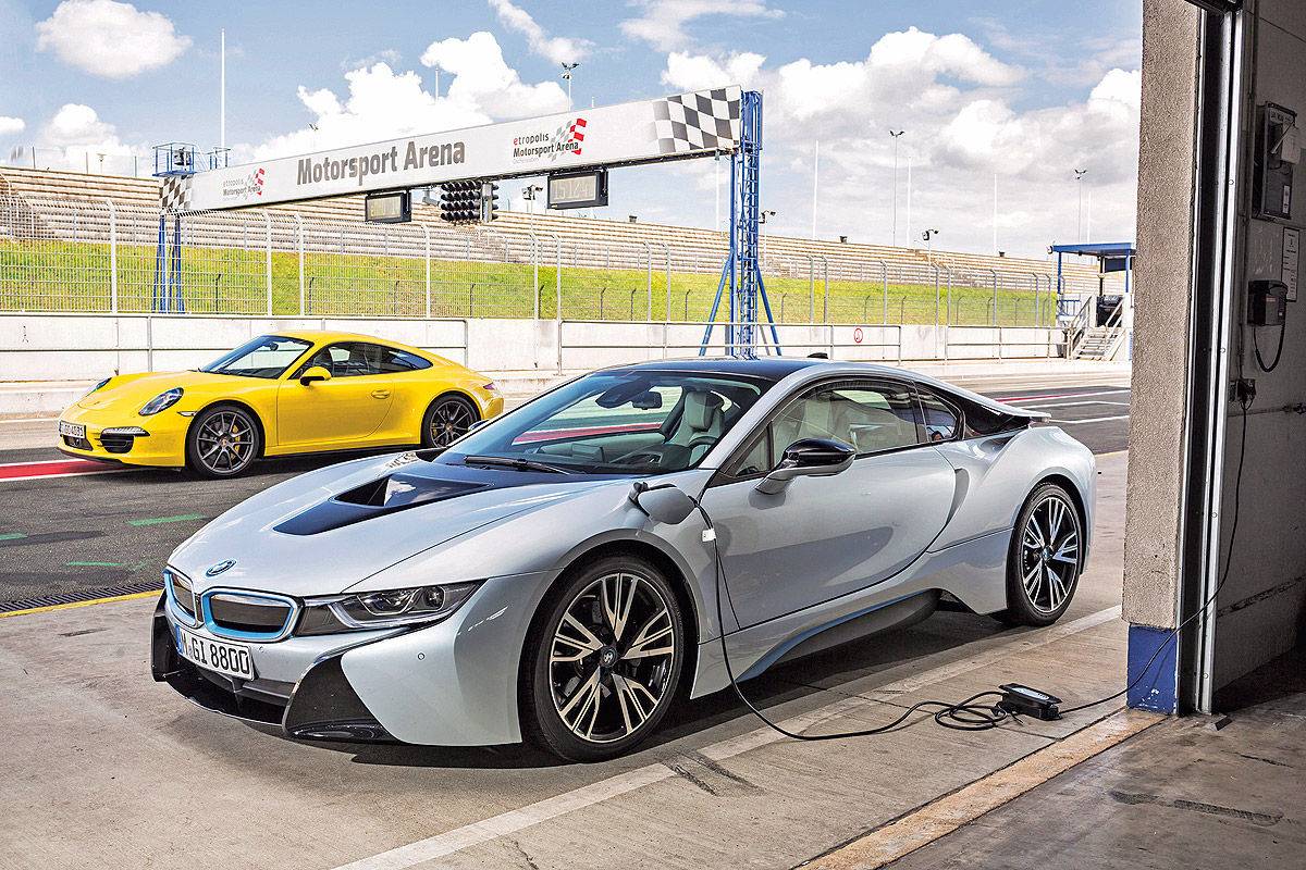 BMW i8 vs 포르쉐 911 카레라 4S - 인스티즈(instiz) 인티포털 카테고리