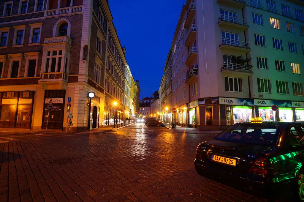 작년 8월....프라하의 밤 골목 사진들.... - 인스티즈(instiz) 인티포털 카테고리