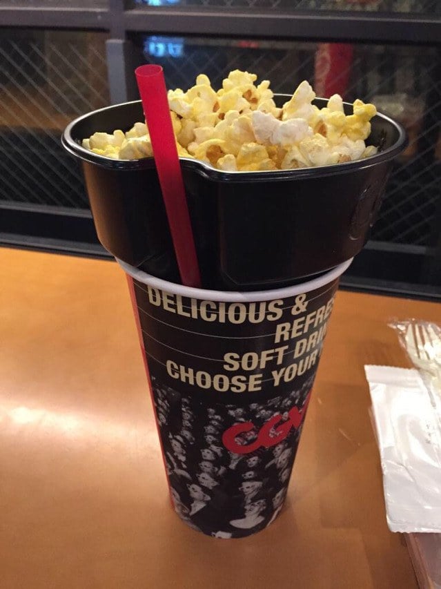 영화 혼자보러 가는 사람들한테 딱인 CGV 싱글팩..jpg - 인스티즈(instiz) 이슈 카테고리