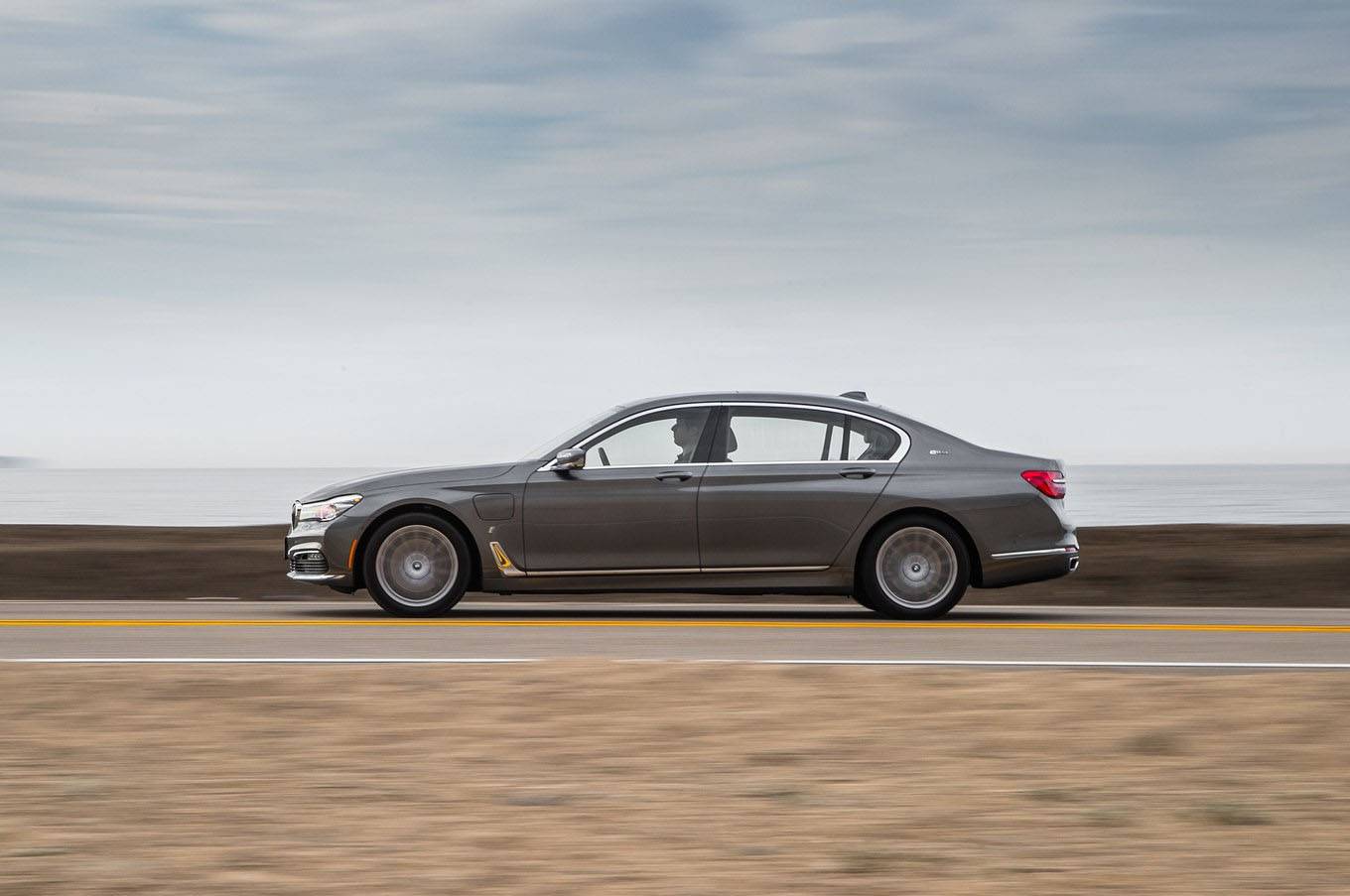 제네시스 EQ900 vs 렉서스 LS vs BMW 7시리즈 vs 링컨 컨티넨탈 - 인스티즈(instiz) 이슈 카테고리