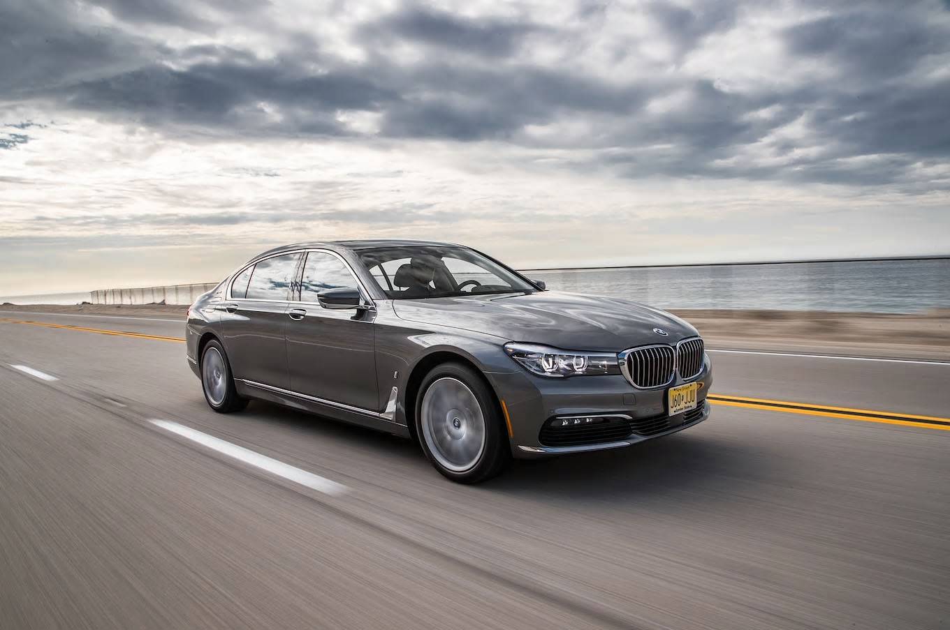 제네시스 EQ900 vs 렉서스 LS vs BMW 7시리즈 vs 링컨 컨티넨탈 - 인스티즈(instiz) 이슈 카테고리