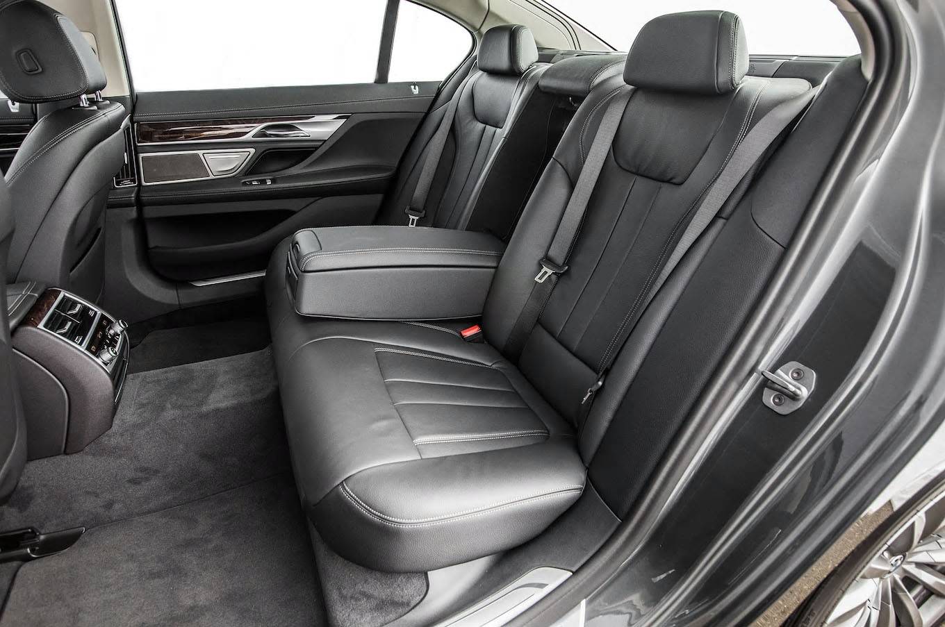 제네시스 EQ900 vs 렉서스 LS vs BMW 7시리즈 vs 링컨 컨티넨탈 - 인스티즈(instiz) 이슈 카테고리