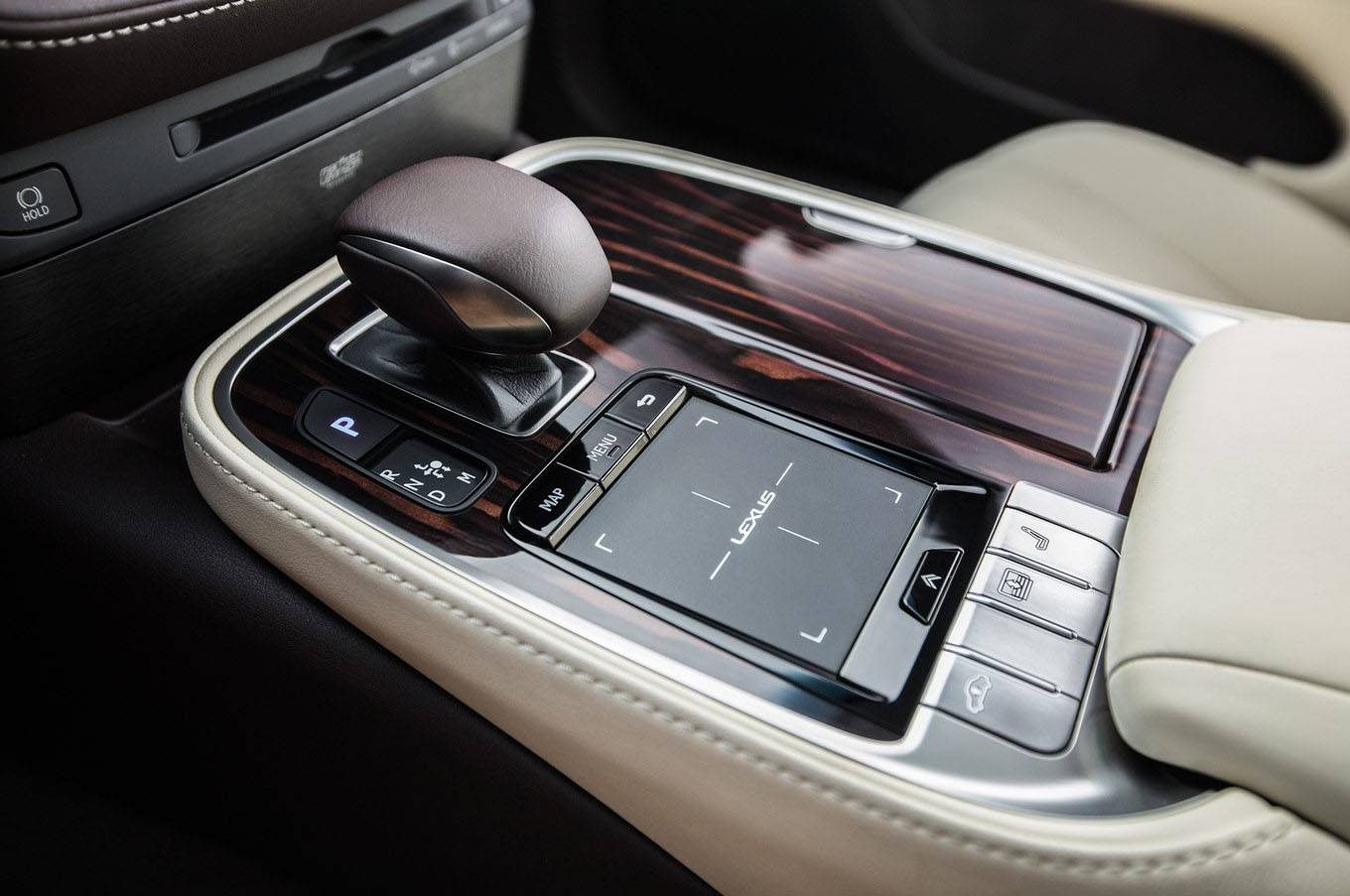 제네시스 EQ900 vs 렉서스 LS vs BMW 7시리즈 vs 링컨 컨티넨탈 - 인스티즈(instiz) 이슈 카테고리