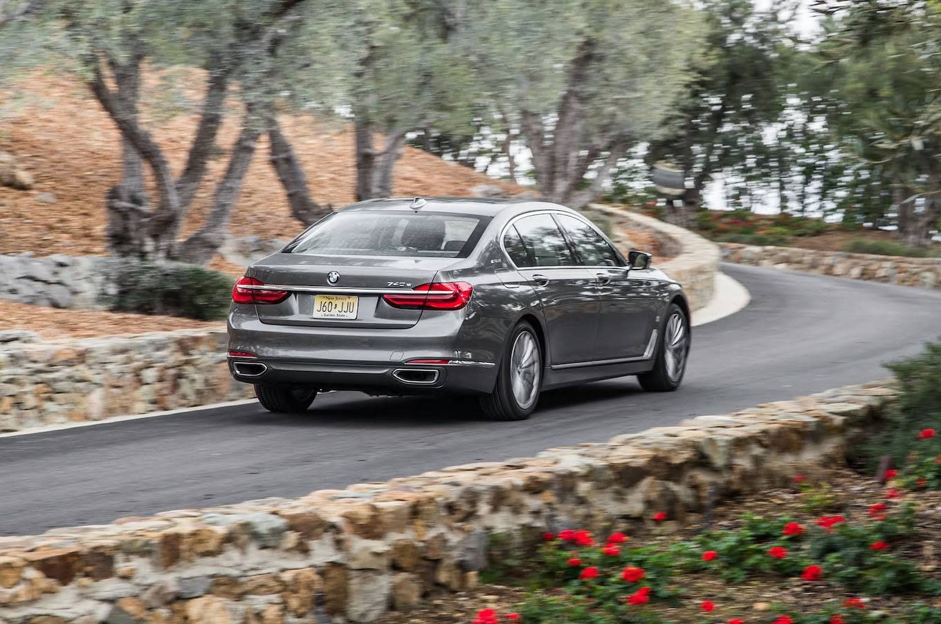 제네시스 EQ900 vs 렉서스 LS vs BMW 7시리즈 vs 링컨 컨티넨탈 - 인스티즈(instiz) 이슈 카테고리