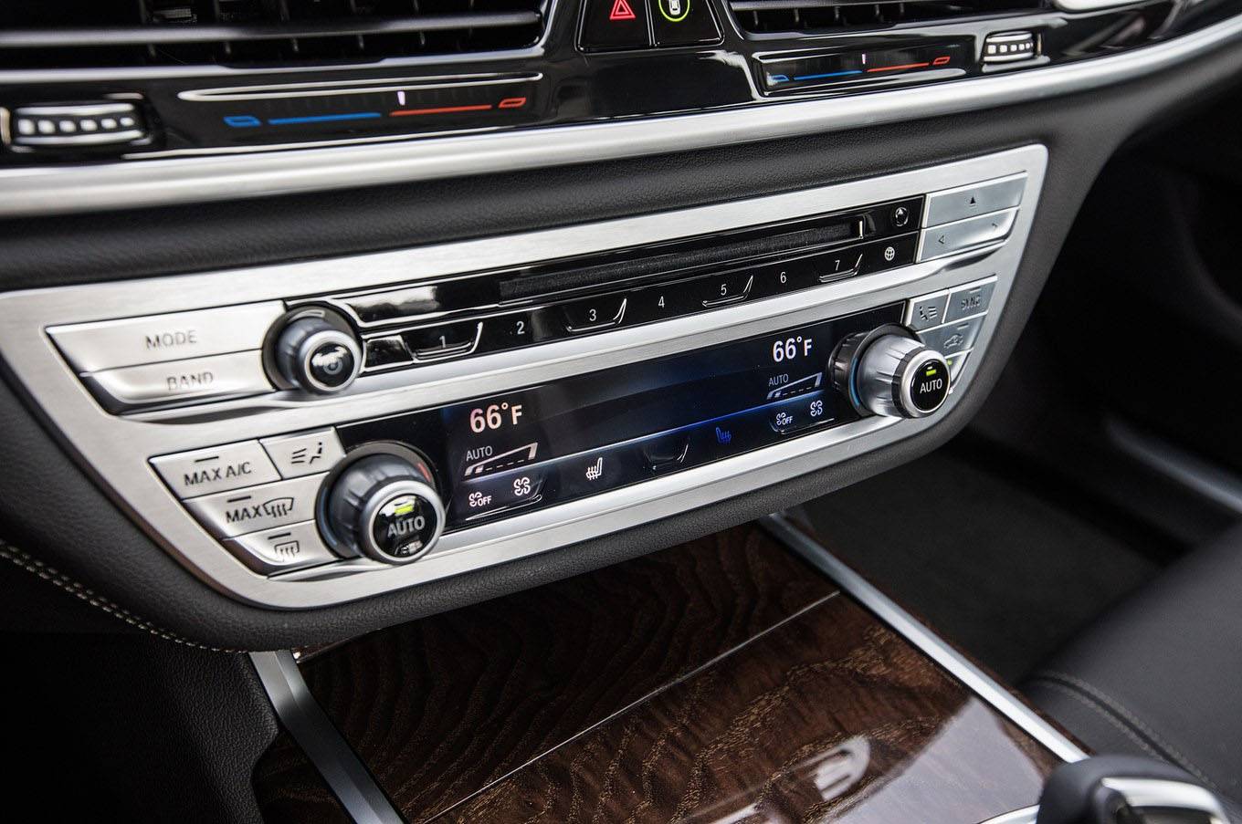 제네시스 EQ900 vs 렉서스 LS vs BMW 7시리즈 vs 링컨 컨티넨탈 - 인스티즈(instiz) 이슈 카테고리