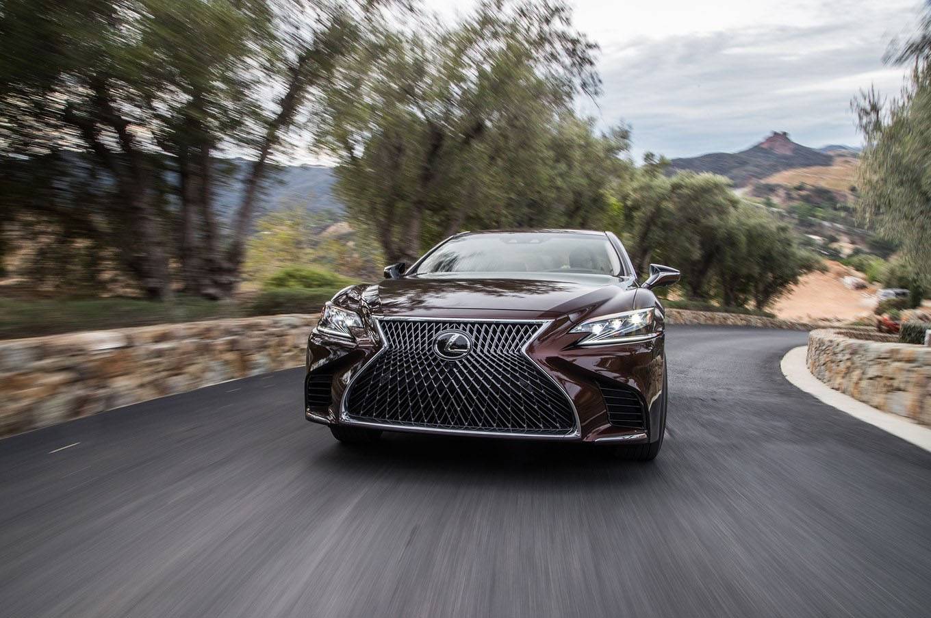 제네시스 EQ900 vs 렉서스 LS vs BMW 7시리즈 vs 링컨 컨티넨탈 - 인스티즈(instiz) 이슈 카테고리