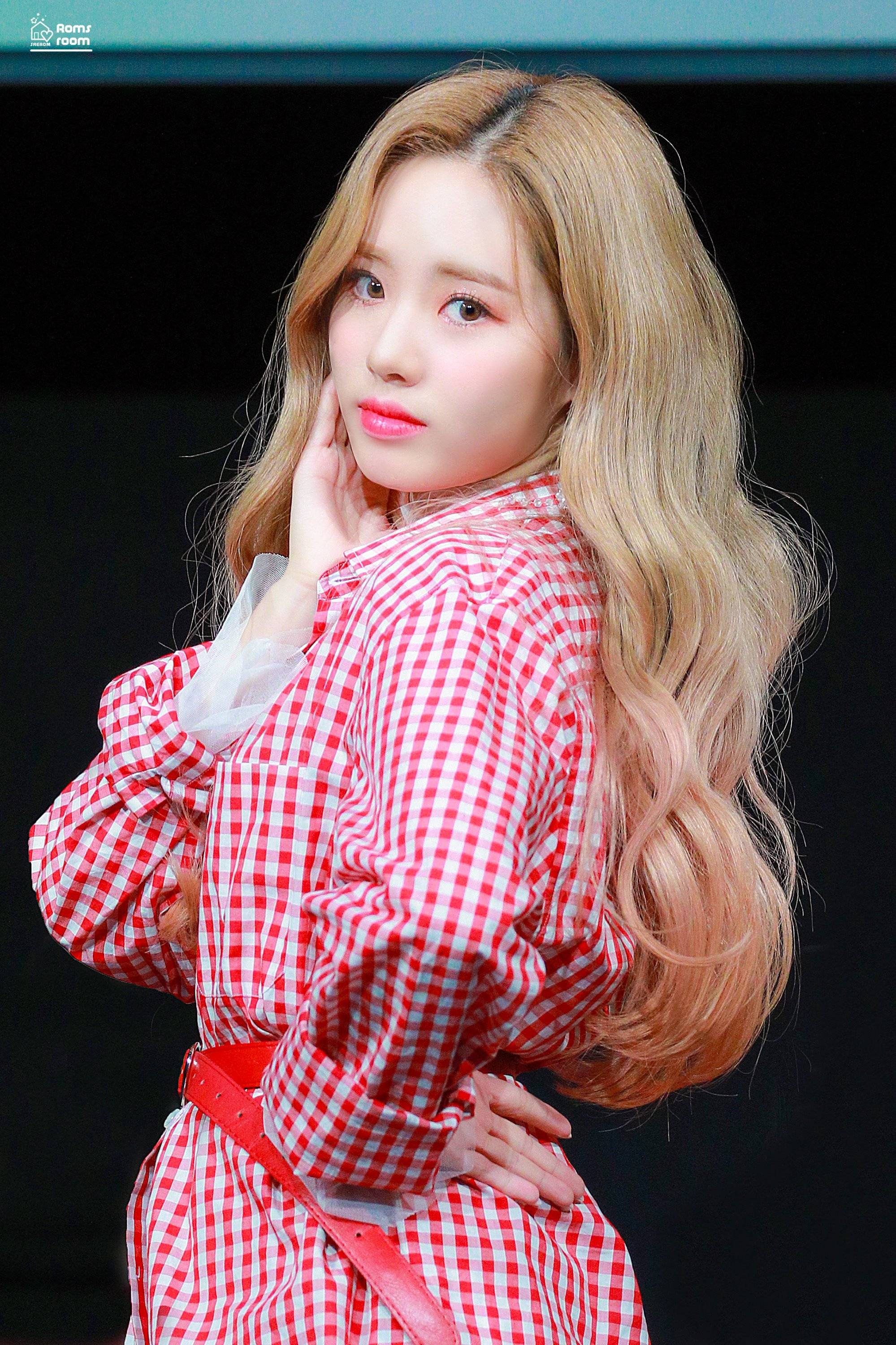 데뷔 300일기념 프로미스나인 박지원 - 인스티즈(instiz) 이슈 카테고리