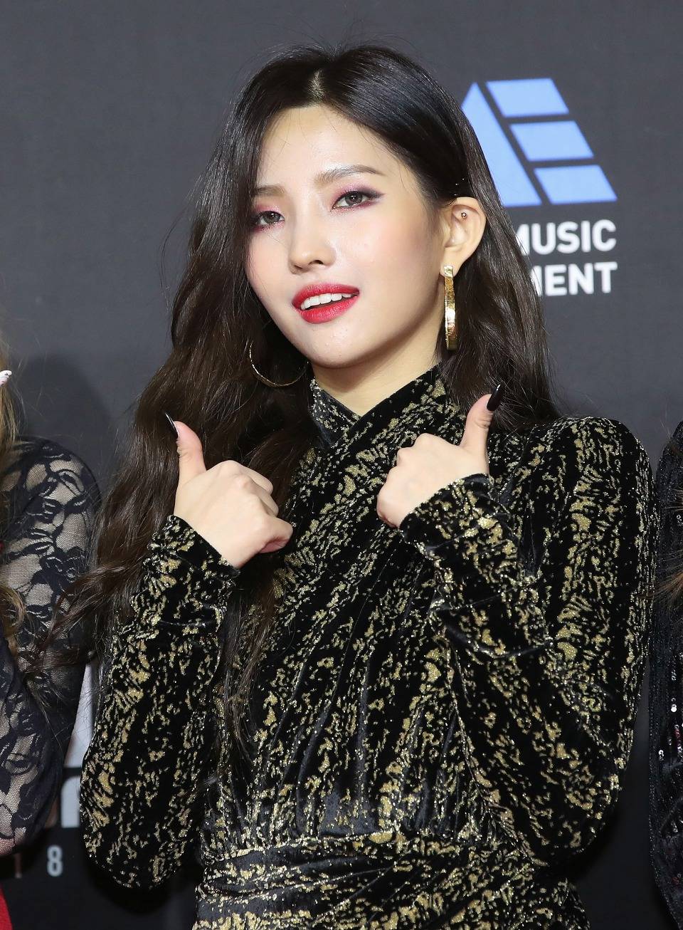 아이들 2018 MAMA 레드카펫 (여자) - 인스티즈(instiz) 이슈 카테고리