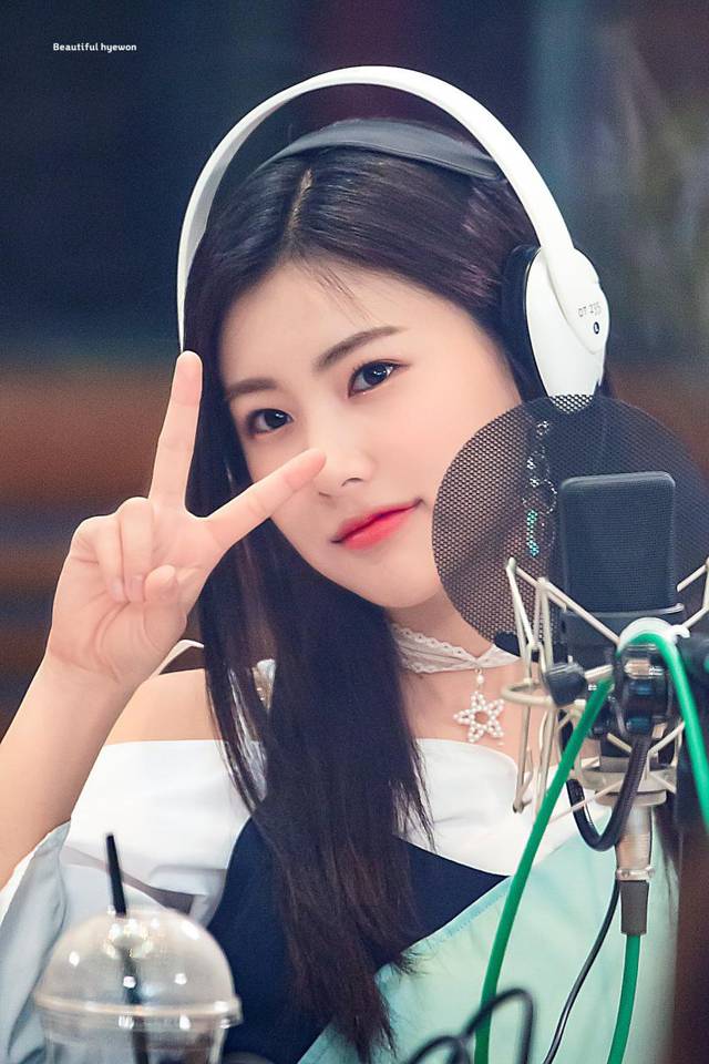 아이즈원) 강혜원.. 왜 그렇게 예뻐? - 인스티즈(instiz) 이슈 카테고리