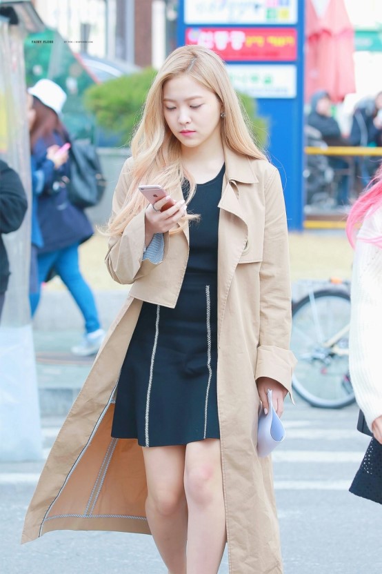 아이폰 쓰는 레드벨벳의 LG V50 광고 - 인스티즈(instiz) 이슈 카테고리