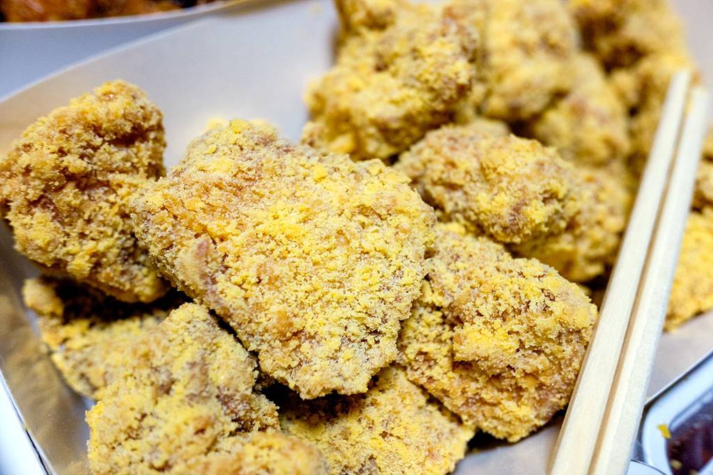 [대결] bhc 뿌링클 vs 네네치킨 스노윙치즈 - 인스티즈(instiz) 이슈 카테고리