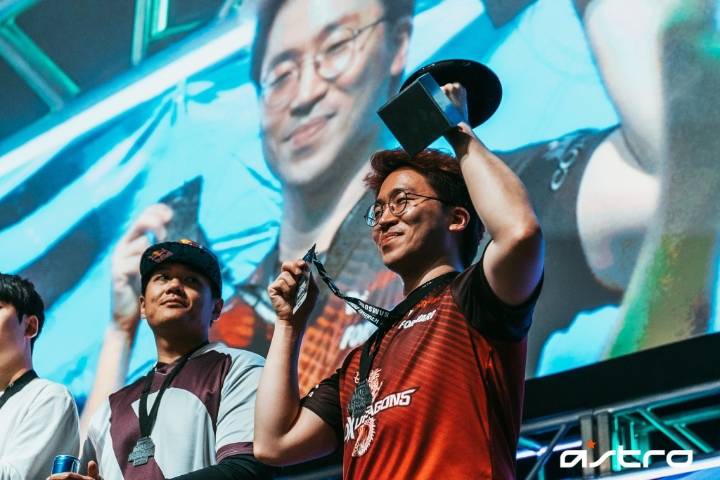 철권7 twt 무릎 우승사진 +결승전 영상 jpg - 인스티즈(instiz) 이슈 카테고리