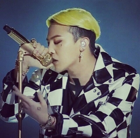 GD vs 뷔 (헤어스타일 대결) - 인스티즈(instiz) 인티포털 카테고리