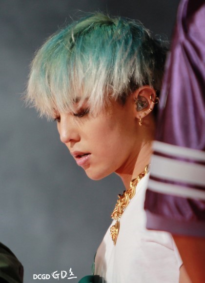 GD vs 뷔 (헤어스타일 대결) - 인스티즈(instiz) 인티포털 카테고리