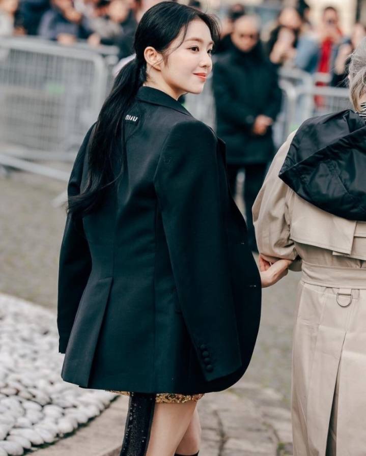 우연히(?) 다미아니 CEO와 사진찍고 파리로 이동한 레드벨벳 아이린 - 인스티즈(instiz) 이슈 카테고리