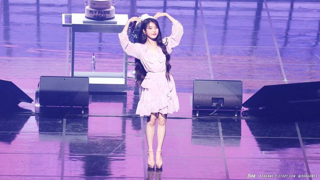 11주년 팬미팅 아이유.jpg - 인스티즈(instiz) 이슈 카테고리