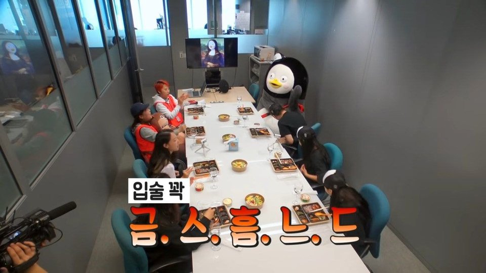 펭수가 EBS 제작진에게 기여하는 점 - 인스티즈(instiz) 이슈 카테고리