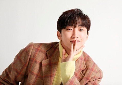 올해 서른살 된 진영(B1A4 진영) - 인스티즈(instiz) 이슈 카테고리