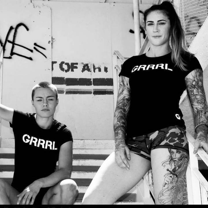 엄청난 골격을 자랑하는 MMA 여자 선수 ㄷㄷㄷㄷ gif - 인스티즈(instiz) 인티포털 카테고리