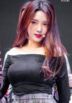 매력적인 눈빛의 아이돌 - 인스티즈(instiz) 이슈 카테고리