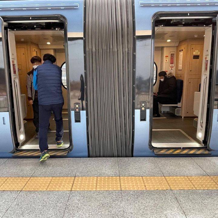 새로 운행시작한 KTX 열차 'KTX-이음' - 인스티즈(instiz) 이슈 카테고리