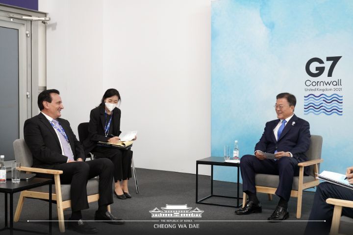 화기애애한 G7 정상회의 현장 - 인스티즈(instiz) 이슈 카테고리