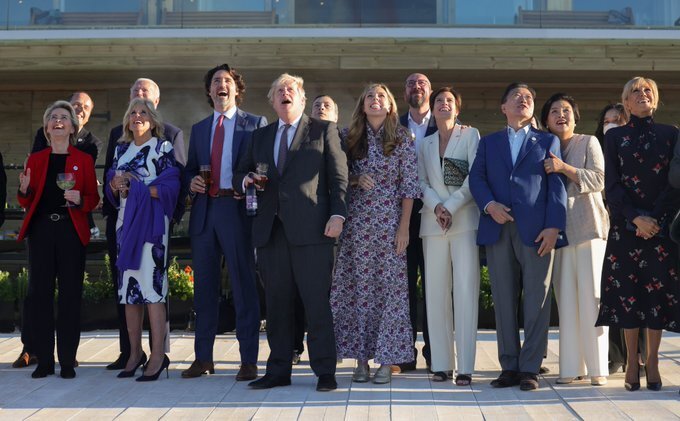 화기애애한 G7 정상회의 현장 - 인스티즈(instiz) 이슈 카테고리