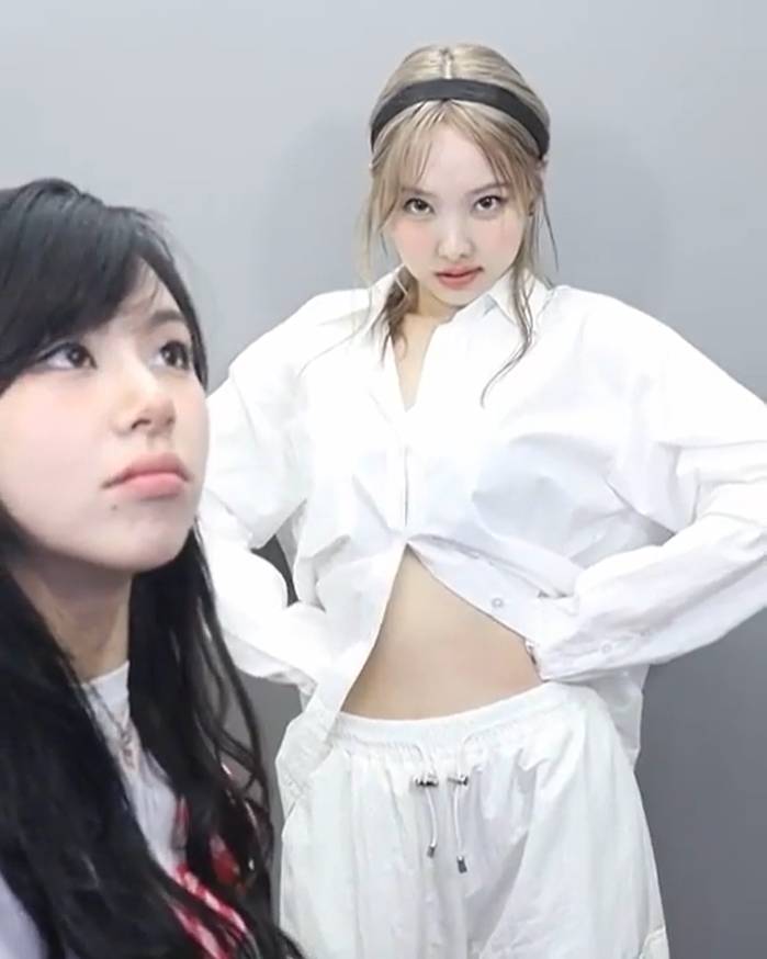 인생네컷 찍은 나연 채영.jpgif - 인스티즈(instiz) 인티포털 카테고리