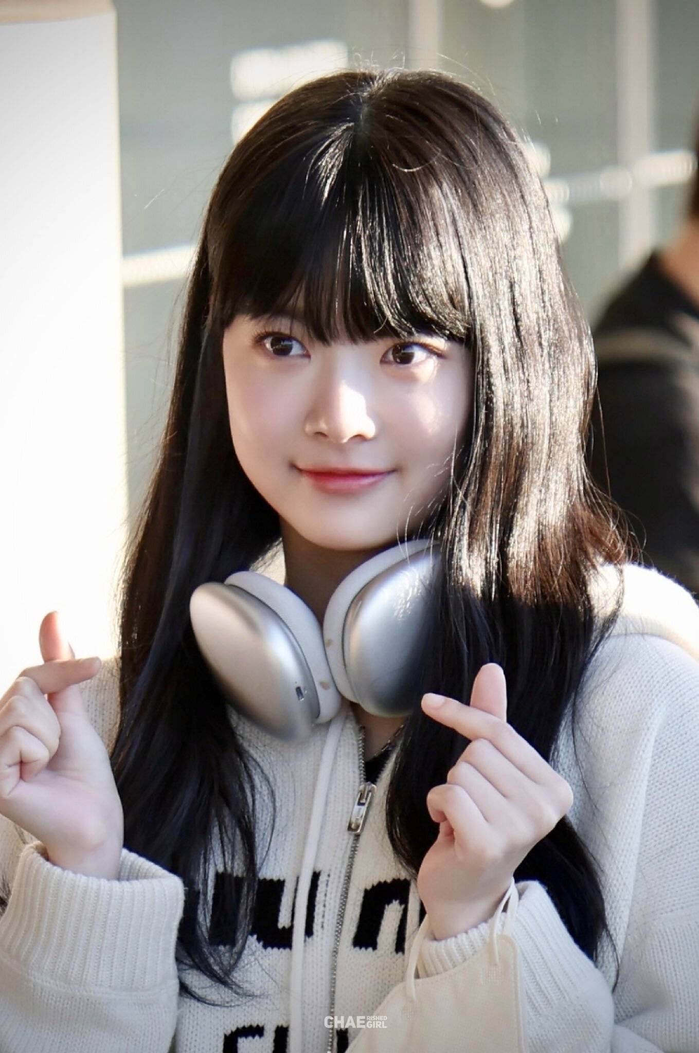 앞머리 생기고 귀여워진 르세라핌 은채.jpgif - 인스티즈(instiz) 이슈 카테고리