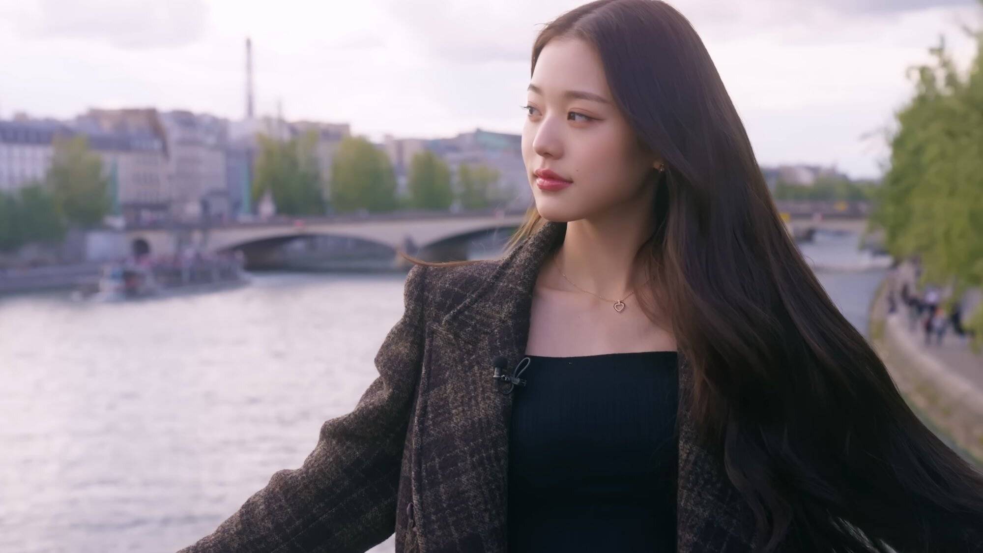 (스압)파리에서 미모 레전드 찍은 아이브 원영이.jpgif - 인스티즈(instiz) 인티포털 카테고리