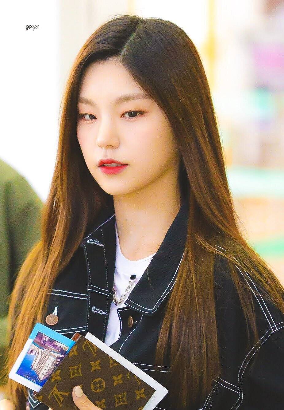 (스압)연한 화장이 잘어울리는 ITZY 예지.jpgif - 인스티즈(instiz) 인티포털 카테고리