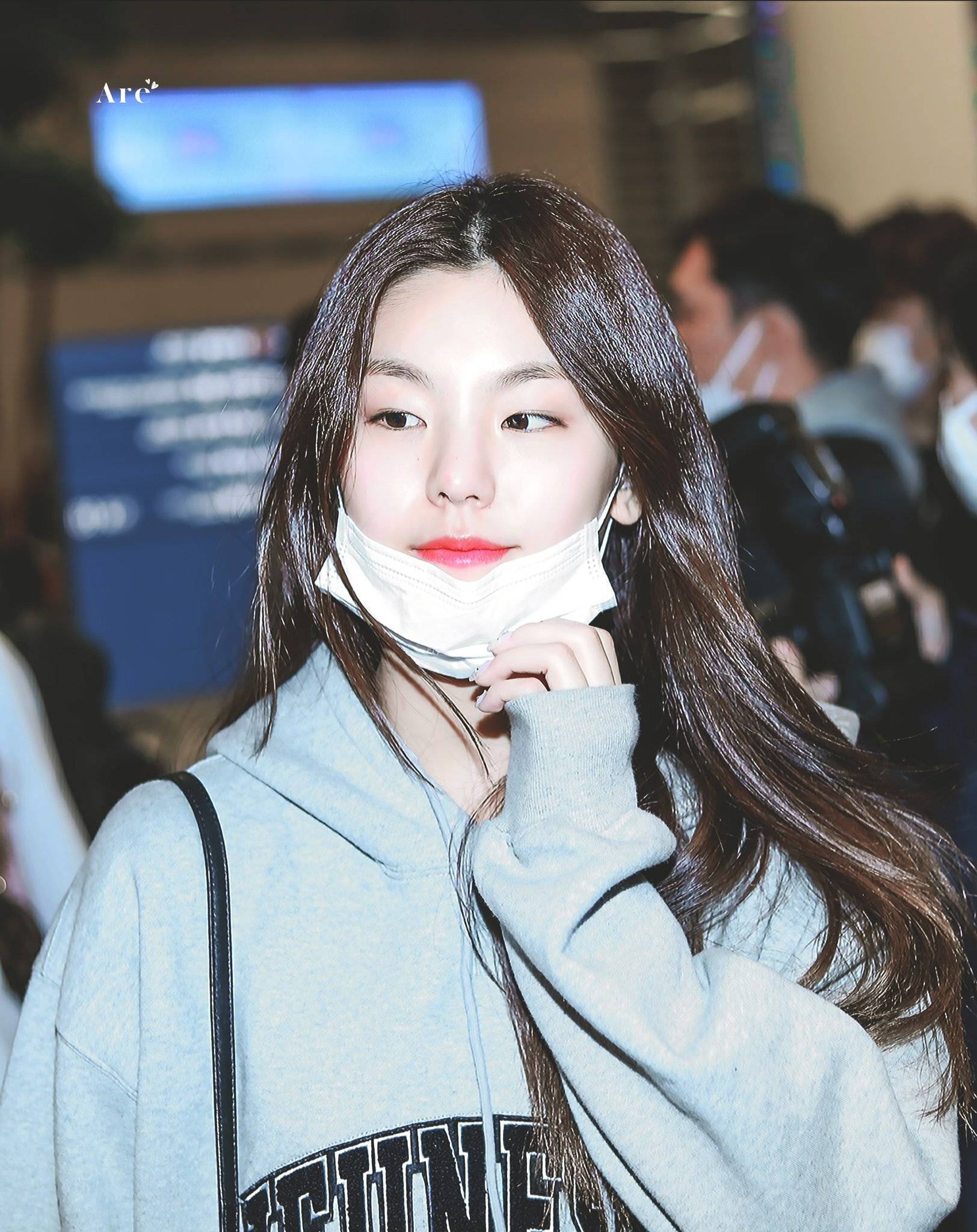 (스압)연한 화장이 잘어울리는 ITZY 예지.jpgif - 인스티즈(instiz) 인티포털 카테고리