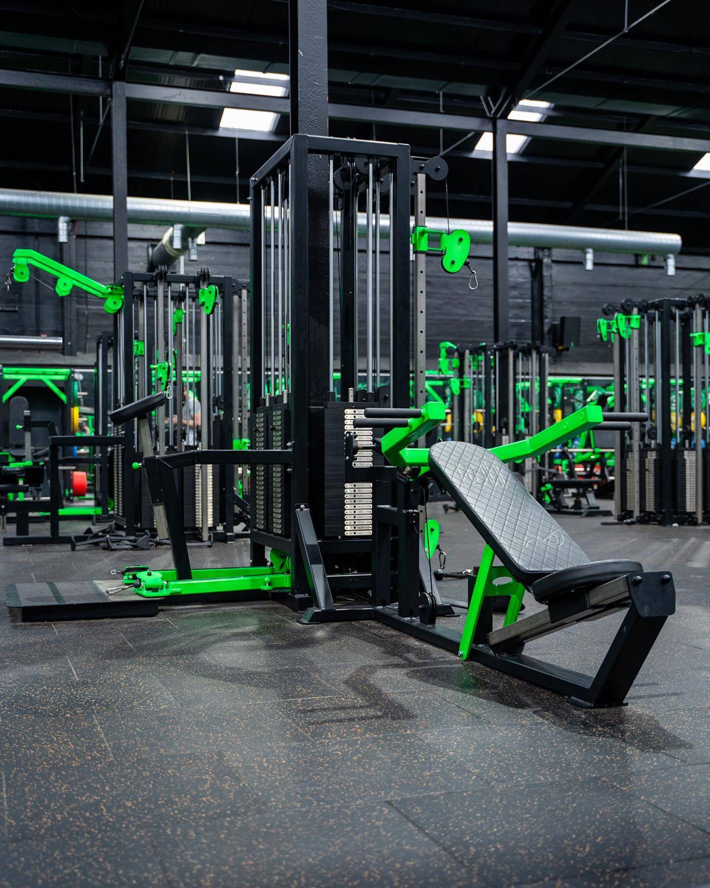 영국 리버플에 있는 헬스짐 "dedicated super gym" - 인스티즈(instiz) 인티포털 카테고리