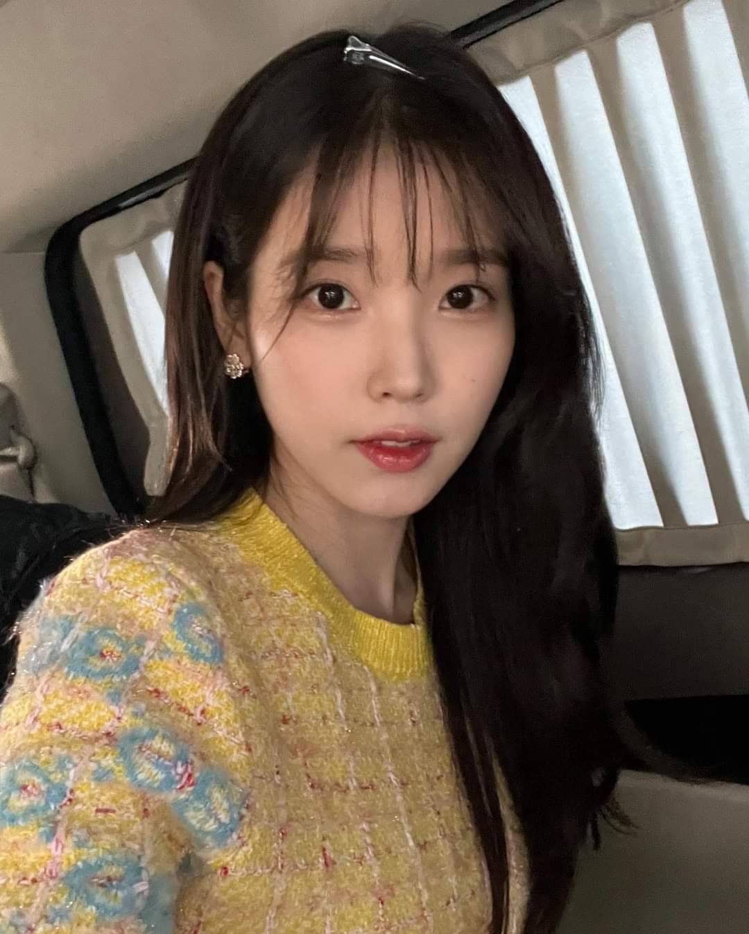 노..노란색 아이유 .jpg - 인스티즈(instiz) 이슈 카테고리